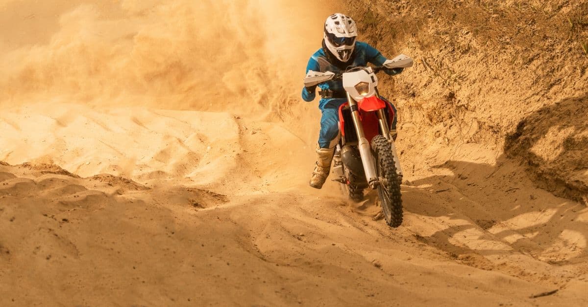21 Dirt Bike Riding Tips [#7 Is Awesome] – Frontaer
