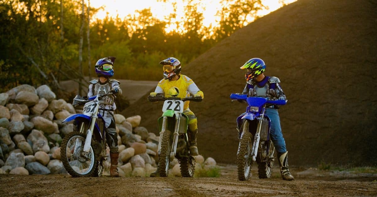 21 Dirt Bike Riding Tips [#7 Is Awesome] – Frontaer