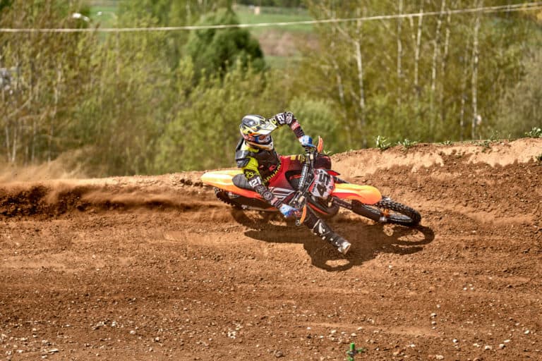How Fast Does a 110cc Dirt Bike Go on the Dirt? - Frontaer